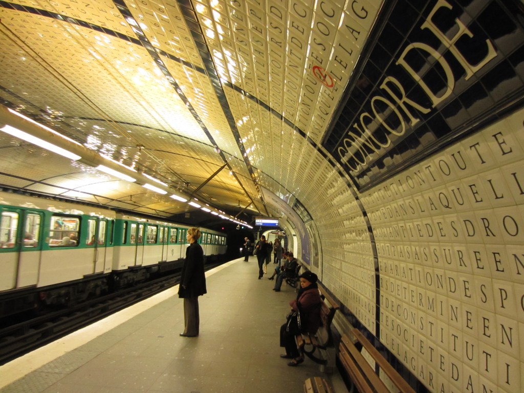16 Paris Metro Stations With Absolutely Incredible Designs ...