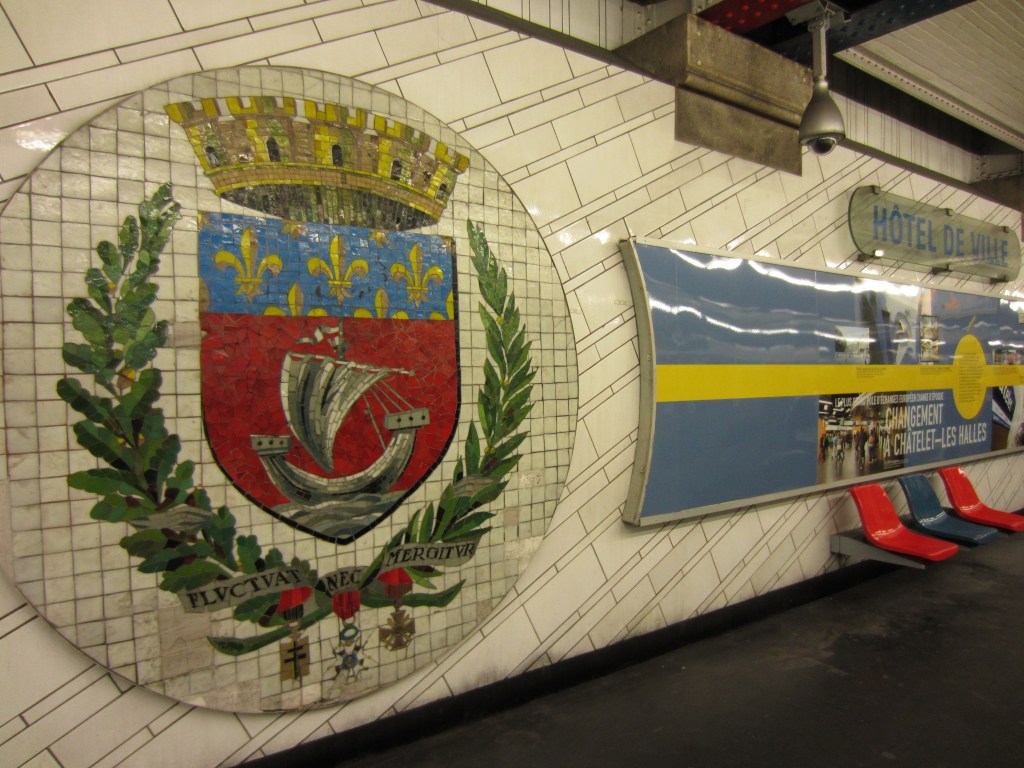 16 Paris Metro Stations With Absolutely Incredible Designs ...